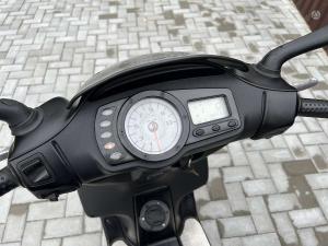 Black Piaggio NRG 2017 in Kaunas, with an engine capacity of 49.00 L and mileage of 15 thousand km for 1550 €, photo 14 on AUTOMOTO.COM.LV