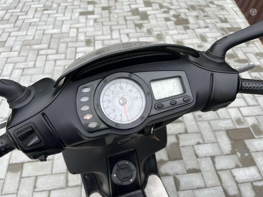 Black Piaggio NRG 2017 in Kaunas, with an engine capacity of 49.00 L and mileage of 15 thousand km for 1550 €, photo 14 on AUTOMOTO.COM.LV
