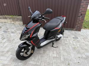 Черный Piaggio NRG 2017 в Каунас, объемом двигателя 49.00 л и пробегом 18 тыс. км за 1550 €, фото 11 на AUTOMOTO.COM.LV