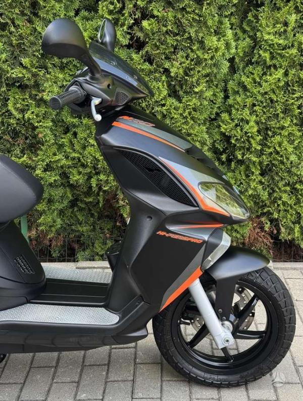 Черный Piaggio NRG 2018 в Мариямполе, объемом двигателя 49.00 л и пробегом 4 тыс. км за 1650 €, фото 7 на AUTOMOTO.COM.LV