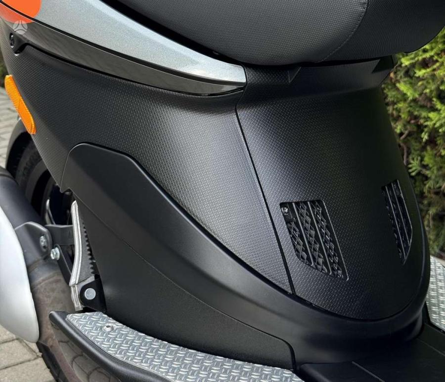 Черный Piaggio NRG 2018 в Мариямполе, объемом двигателя 49.00 л и пробегом 4 тыс. км за 1650 €, фото 16 на AUTOMOTO.COM.LV