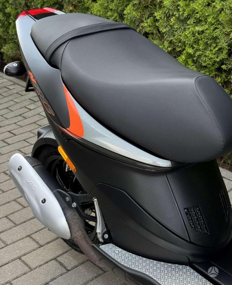 Черный Piaggio NRG 2018 в Мариямполе, объемом двигателя 49.00 л и пробегом 4 тыс. км за 1650 €, фото 17 на AUTOMOTO.COM.LV