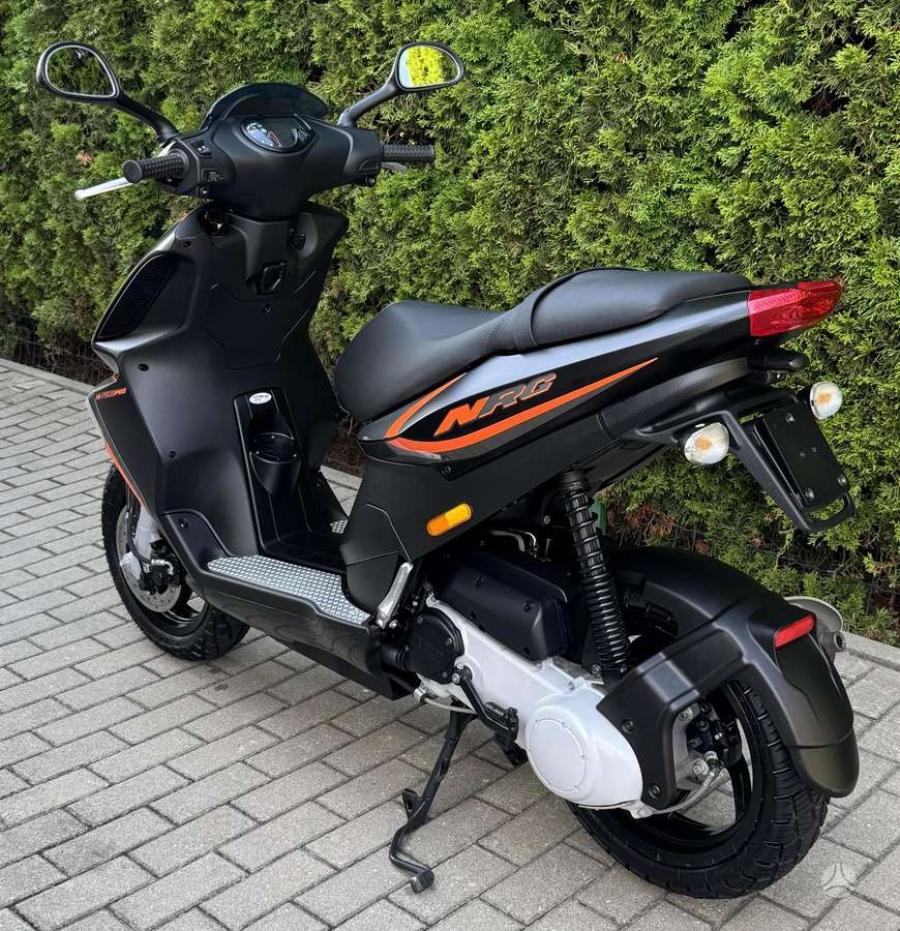 Черный Piaggio NRG 2018 в Мариямполе, объемом двигателя 49.00 л и пробегом 4 тыс. км за 1650 €, фото 26 на AUTOMOTO.COM.LV