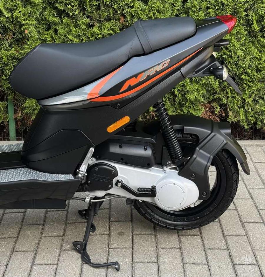 Черный Piaggio NRG 2018 в Мариямполе, объемом двигателя 49.00 л и пробегом 4 тыс. км за 1650 €, фото 31 на AUTOMOTO.COM.LV