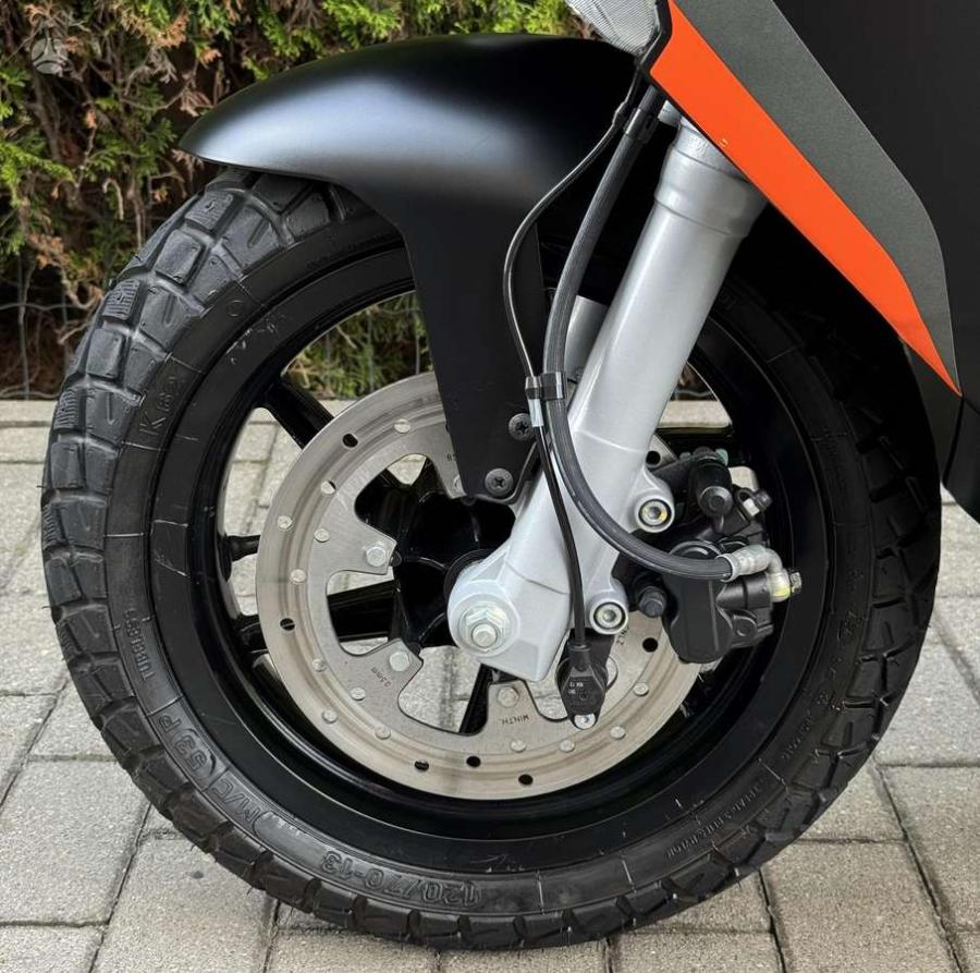 Черный Piaggio NRG 2018 в Мариямполе, объемом двигателя 49.00 л и пробегом 4 тыс. км за 1650 €, фото 42 на AUTOMOTO.COM.LV
