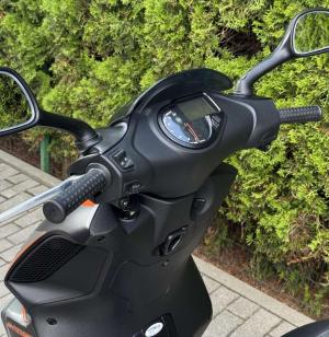 Черный Piaggio NRG 2018 в Мариямполе, объемом двигателя 49.00 л и пробегом 4 тыс. км за 1650 €, фото 46 на AUTOMOTO.COM.LV