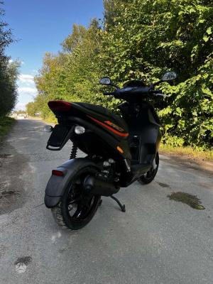 Черный Piaggio NRG 2019 в Клайпеда, объемом двигателя 50.00 л и пробегом 9 тыс. км за 1950 €, фото 5 на AUTOMOTO.COM.LV