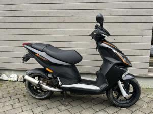 Black Piaggio NRG 2019 in Klaipeda, with an engine capacity of 50.00 L and mileage of 8 thousand km for 1380 €, photo 6 on AUTOMOTO.COM.LV