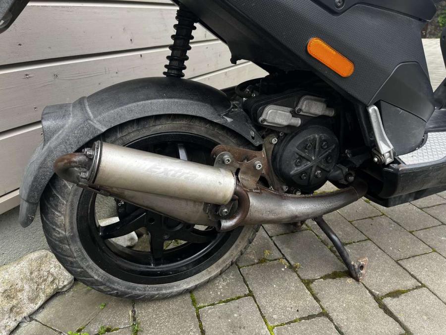 Black Piaggio NRG 2019 in Klaipeda, with an engine capacity of 50.00 L and mileage of 8 thousand km for 1380 €, photo 7 on AUTOMOTO.COM.LV