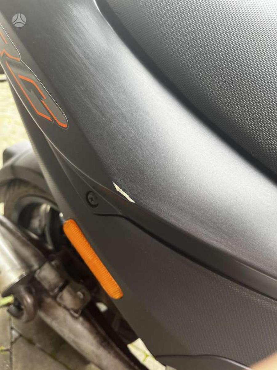 Black Piaggio NRG 2019 in Klaipeda, with an engine capacity of 50.00 L and mileage of 8 thousand km for 1380 €, photo 14 on AUTOMOTO.COM.LV