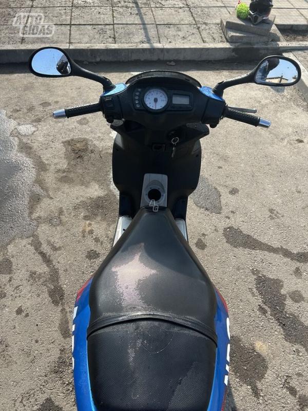 Zils Piaggio NRG 2006 Kauņa, ar dzinēja tilpumu 0.05 L un nobraukumu 10 tūkst. km par 1050 €, foto 9 vietnē AUTOMOTO.COM.LV