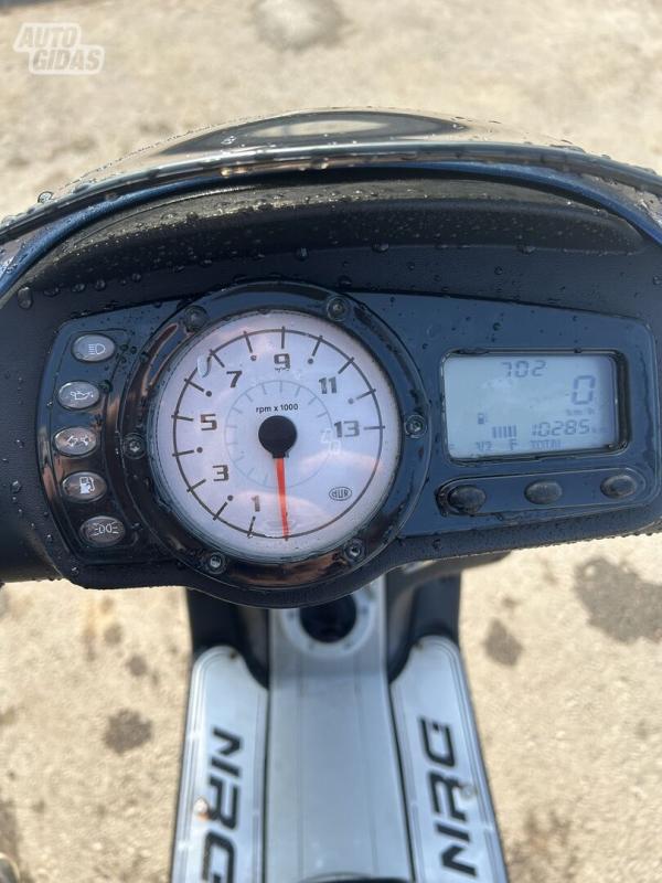 Zils Piaggio NRG 2006 Kauņa, ar dzinēja tilpumu 0.05 L un nobraukumu 10 tūkst. km par 1050 €, foto 10 vietnē AUTOMOTO.COM.LV