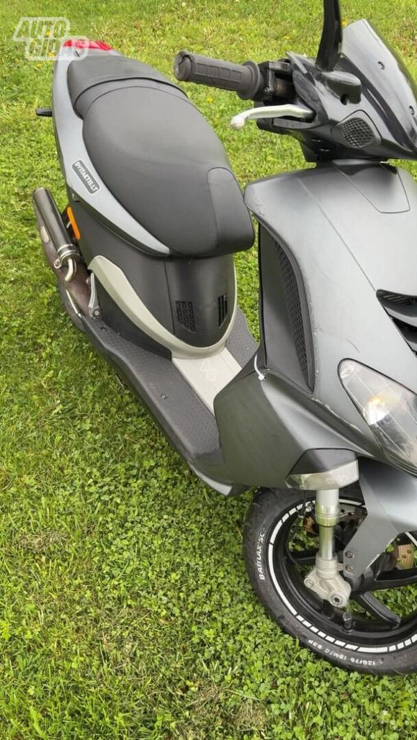 Серый Piaggio NRG 2012 в Вильнюс, объемом двигателя 0.05 л и пробегом 26 тыс. км за 850 €, фото 3 на AUTOMOTO.COM.LV