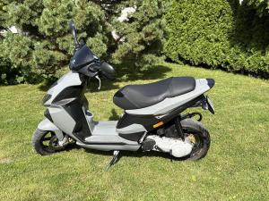 Grey Piaggio NRG 2015 in Kaunas, with an engine capacity of 50.00 L and mileage of 13 thousand km for 1550 €, photo 6 on AUTOMOTO.COM.LV