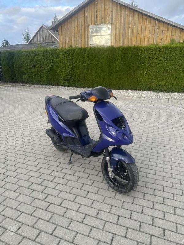 Piaggio NRG 2004 in Pagegiai, with an engine capacity of 49.00 L and mileage of 20 thousand km for 500 €, photo 1 on AUTOMOTO.COM.LV