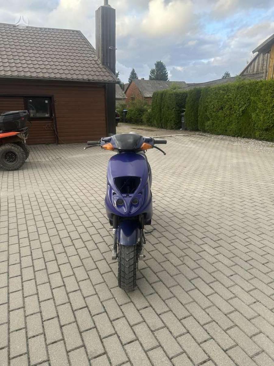Piaggio NRG 2004 in Pagegiai, with an engine capacity of 49.00 L and mileage of 20 thousand km for 500 €, photo 3 on AUTOMOTO.COM.LV