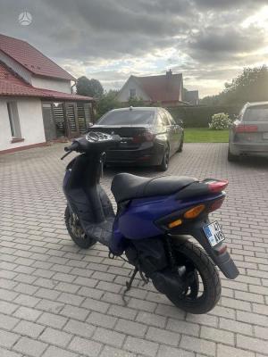 Piaggio NRG 2004 in Pagegiai, with an engine capacity of 49.00 L and mileage of 20 thousand km for 500 €, photo 5 on AUTOMOTO.COM.LV