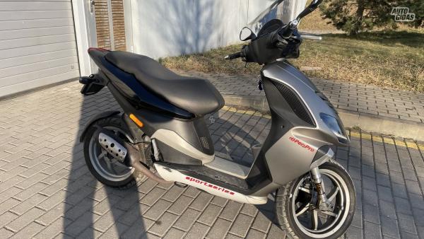 Piaggio NRG 2005 в Вильнюс, объемом двигателя 0.00 л и пробегом 0 тыс. км за 900 €, фото 3 на AUTOMOTO.COM.LV