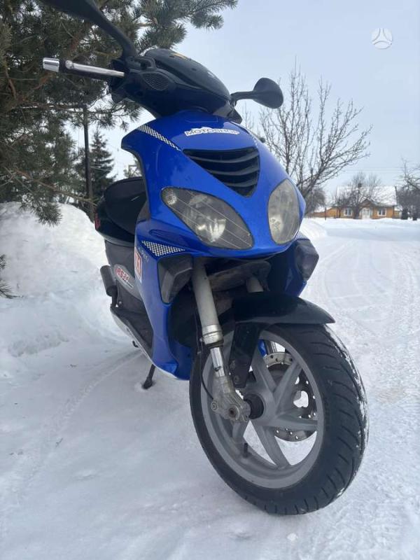 Piaggio NRG 2006 Širvintos, ar dzinēja tilpumu 50.00 L un nobraukumu 5 tūkst. km par 600 €, foto 2 vietnē AUTOMOTO.COM.LV