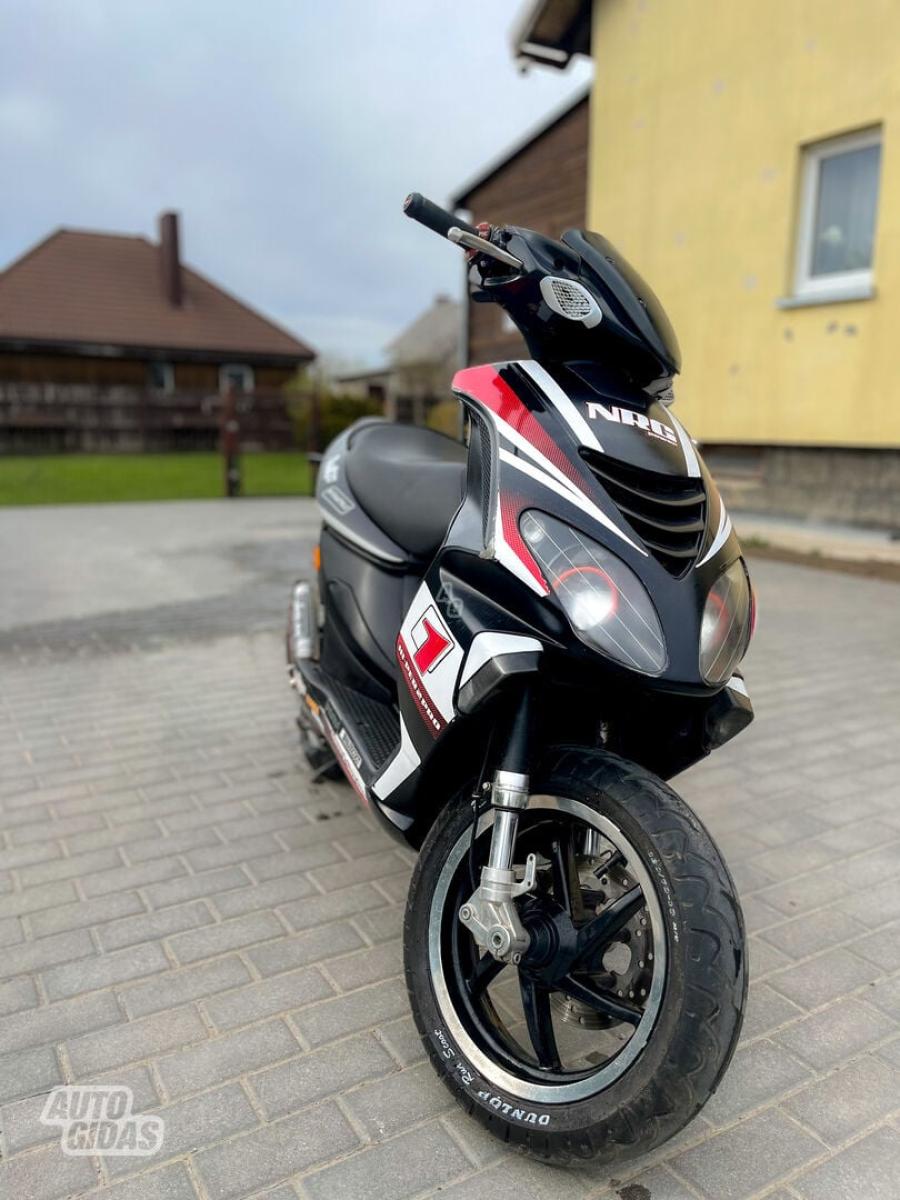 Piaggio NRG 2007 in Klaipeda, with an engine capacity of 0.05 L and mileage of 18 thousand km for 1300 €, photo 3 on AUTOMOTO.COM.LV