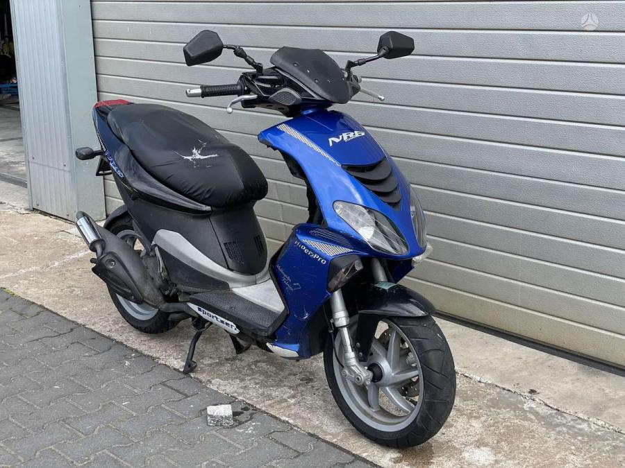 Piaggio NRG 2007 Vilkaviškis, ar dzinēja tilpumu 50.00 L un nobraukumu 18 tūkst. km par 750 €, foto 5 vietnē AUTOMOTO.COM.LV