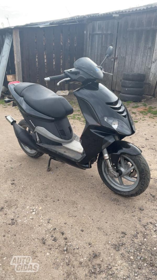 Piaggio NRG 2008 в Вильнюс, объемом двигателя 0.00 л и пробегом 0 тыс. км за 750 €, фото 2 на AUTOMOTO.COM.LV