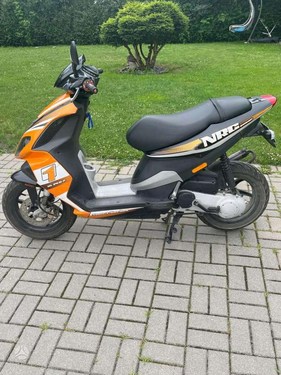 Piaggio NRG 2008 in Klaipeda, with an engine capacity of 49.00 L and mileage of 18 thousand km for 950 €, photo 4 on AUTOMOTO.COM.LV