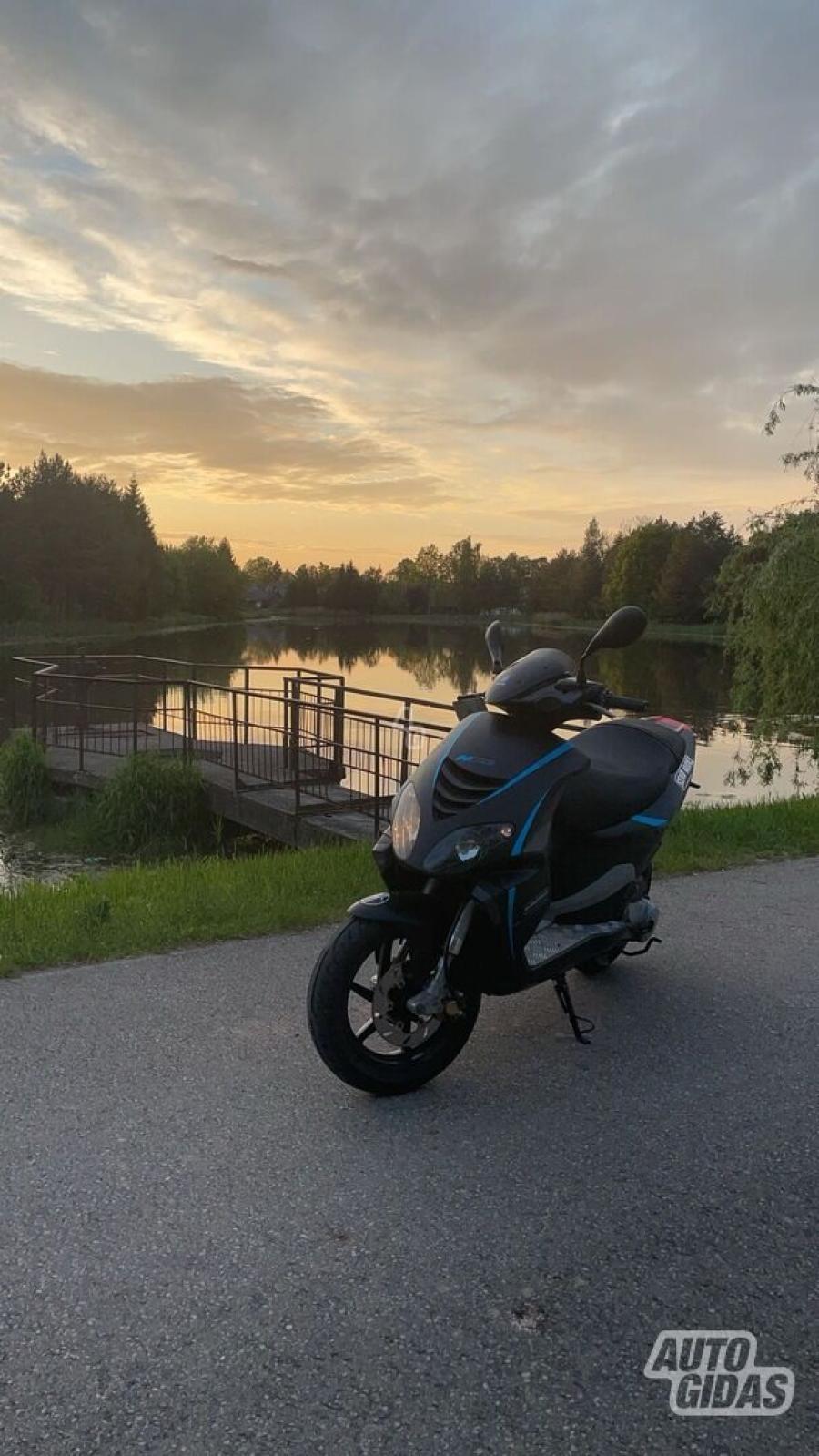Piaggio NRG 2009 Viļņa, ar dzinēja tilpumu 0.05 L un nobraukumu 0 tūkst. km par 1000 €, foto 2 vietnē AUTOMOTO.COM.LV
