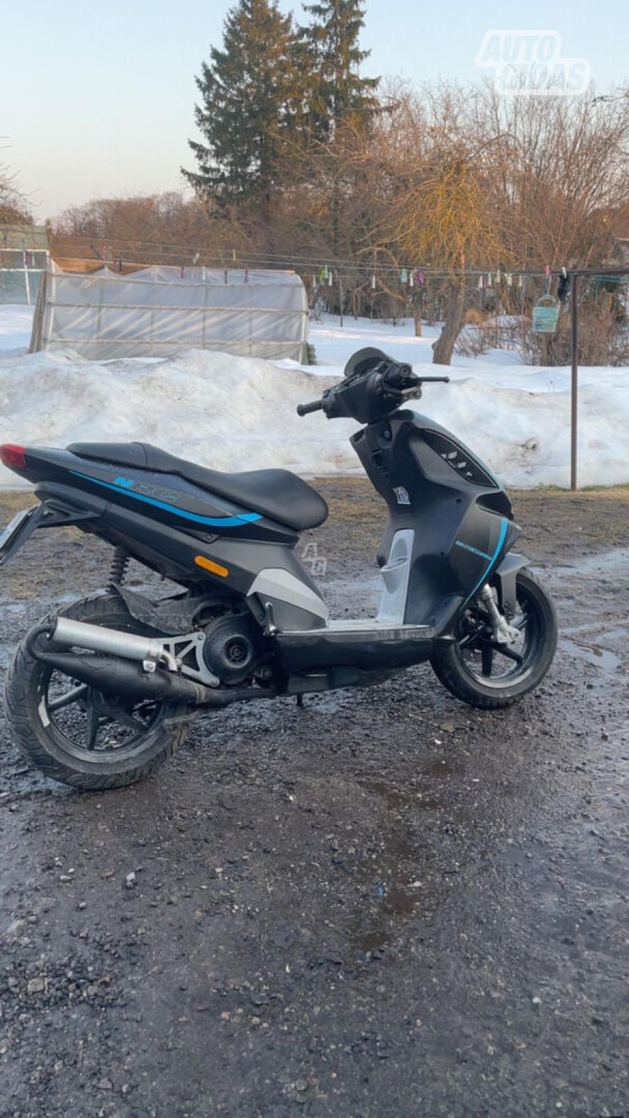 Piaggio NRG 2009 Viļņa, ar dzinēja tilpumu 0.05 L un nobraukumu 0 tūkst. km par 1000 €, foto 4 vietnē AUTOMOTO.COM.LV