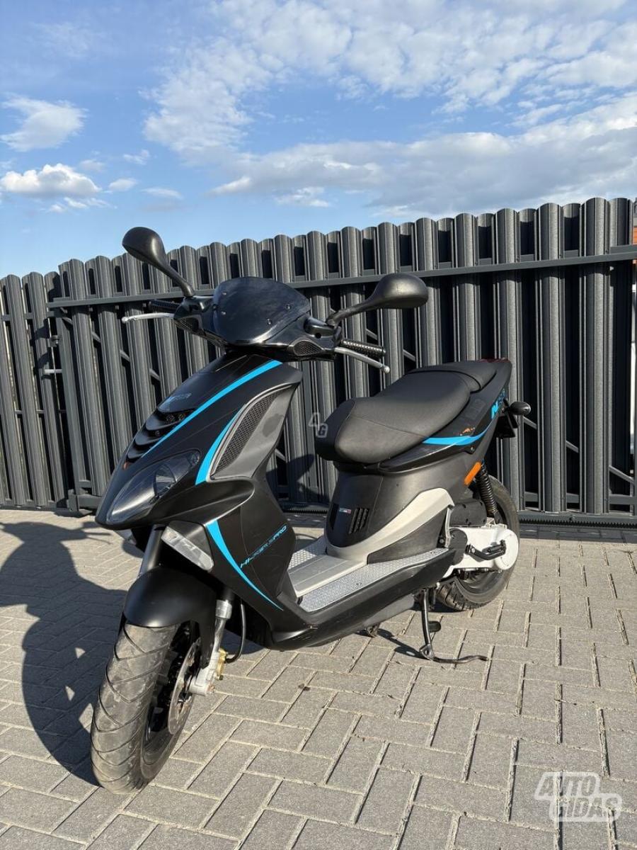 Piaggio NRG 2011 в Паневежис, объемом двигателя 0.05 л и пробегом 11 тыс. км за 1250 €, фото 1 на AUTOMOTO.COM.LV