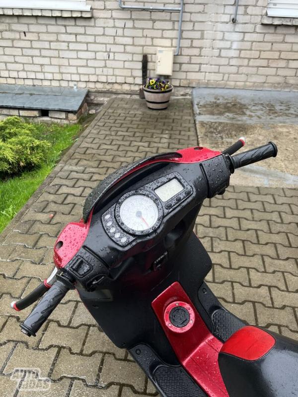 Piaggio NRG 2012 в Юрбаркас, объемом двигателя 0.00 л и пробегом 0 тыс. км за 1600 €, фото 5 на AUTOMOTO.COM.LV