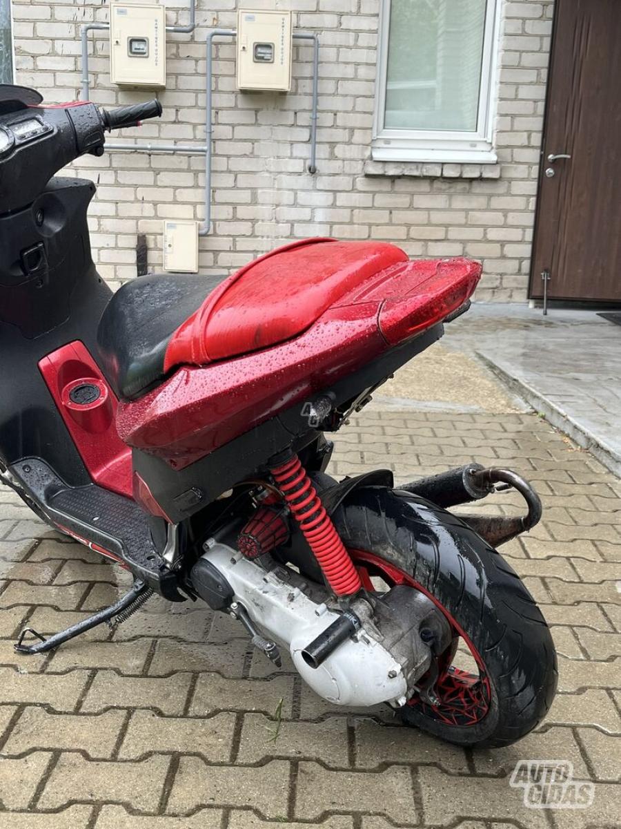 Piaggio NRG 2012 Jurbarkas, ar dzinēja tilpumu 0.00 L un nobraukumu 0 tūkst. km par 1600 €, foto 7 vietnē AUTOMOTO.COM.LV