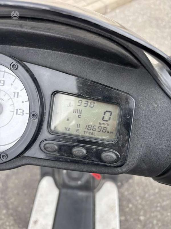 Piaggio NRG 2014 in Vilnius, with an engine capacity of 50.00 L and mileage of 19 thousand km for 1100 €, photo 4 on AUTOMOTO.COM.LV