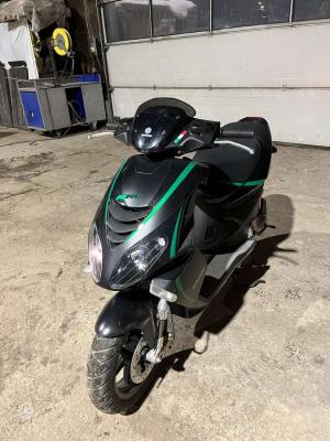 Piaggio NRG 2015 Panevēža, ar dzinēja tilpumu 50.00 L un nobraukumu 8 tūkst. km par 1450 €, foto 2 vietnē AUTOMOTO.COM.LV