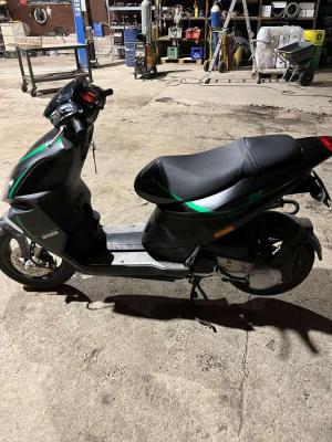 Piaggio NRG 2015 Panevēža, ar dzinēja tilpumu 50.00 L un nobraukumu 8 tūkst. km par 1450 €, foto 3 vietnē AUTOMOTO.COM.LV