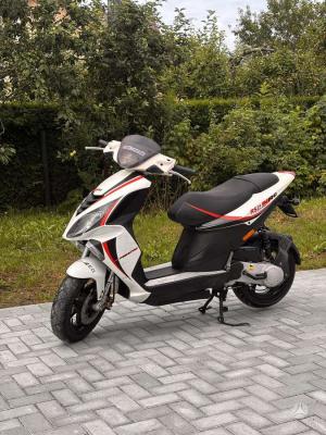 Piaggio NRG 2016 Kauņa, ar dzinēja tilpumu 50.00 L un nobraukumu 3 tūkst. km par 1320 €, foto 3 vietnē AUTOMOTO.COM.LV
