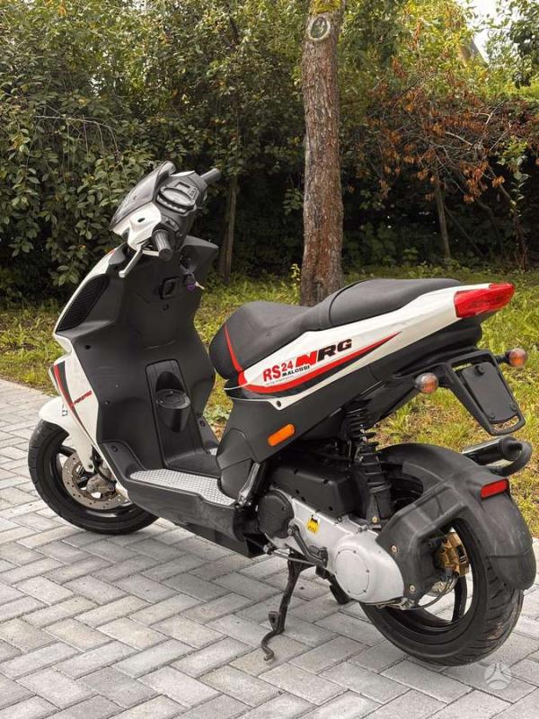 Piaggio NRG 2016 in Kaunas, with an engine capacity of 50.00 L and mileage of 3 thousand km for 1320 €, photo 3 on AUTOMOTO.COM.LV