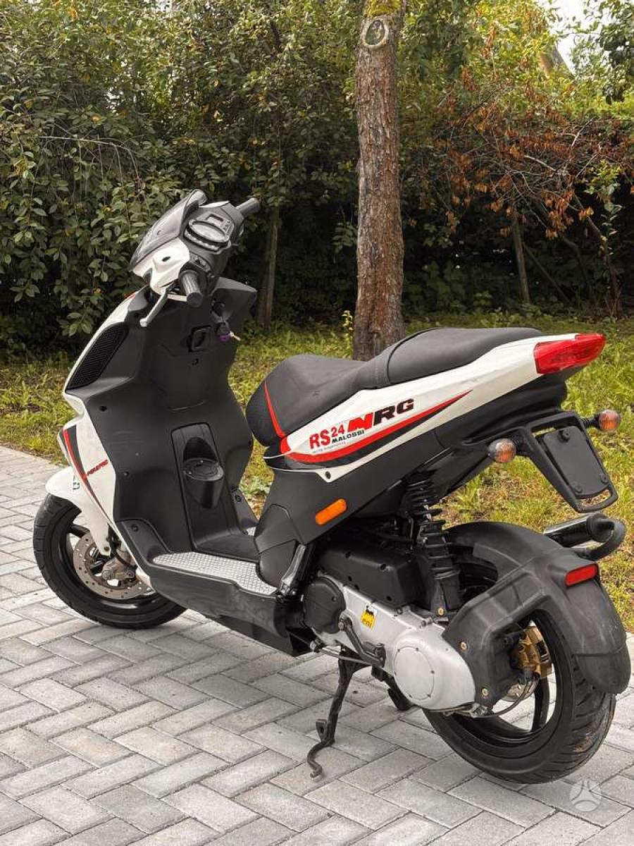 Piaggio NRG 2016 Kauņa, ar dzinēja tilpumu 50.00 L un nobraukumu 3 tūkst. km par 1320 €, foto 4 vietnē AUTOMOTO.COM.LV