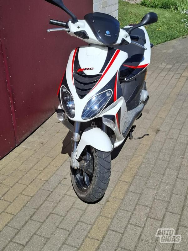 Piaggio NRG 2017 Jurbarkas, ar dzinēja tilpumu 0.05 L un nobraukumu 7 tūkst. km par 1600 €, foto 1 vietnē AUTOMOTO.COM.LV