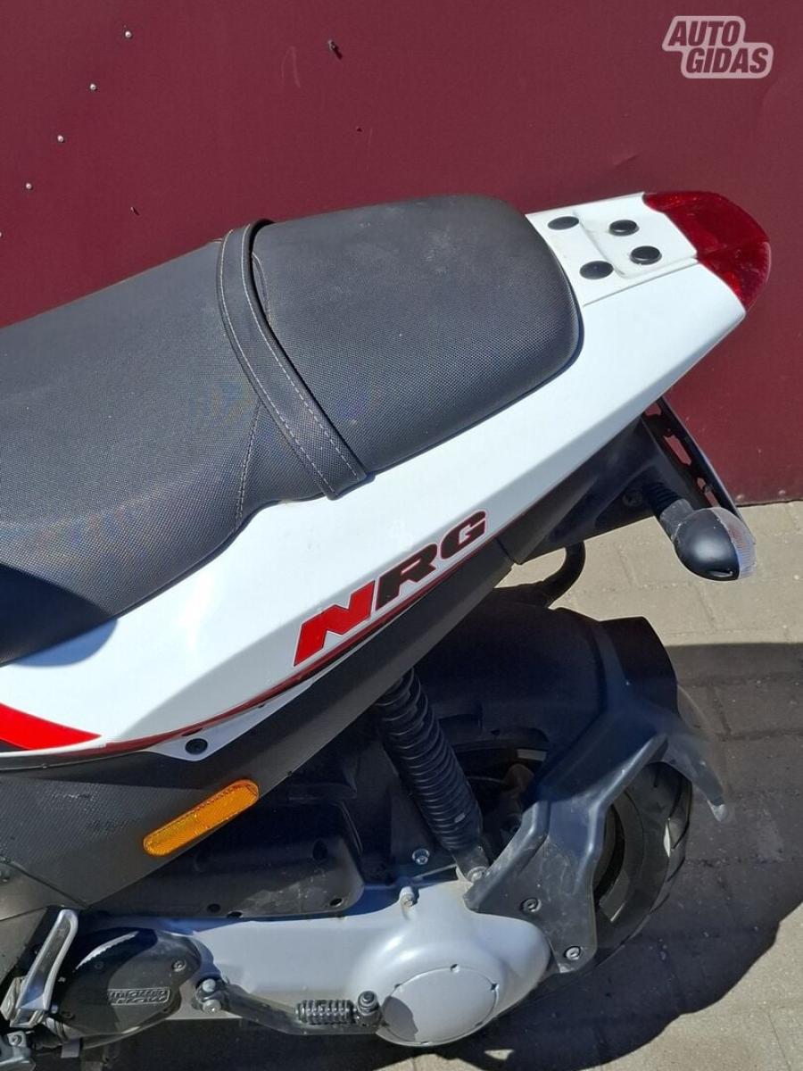 Piaggio NRG 2017 Jurbarkas, ar dzinēja tilpumu 0.05 L un nobraukumu 7 tūkst. km par 1600 €, foto 6 vietnē AUTOMOTO.COM.LV