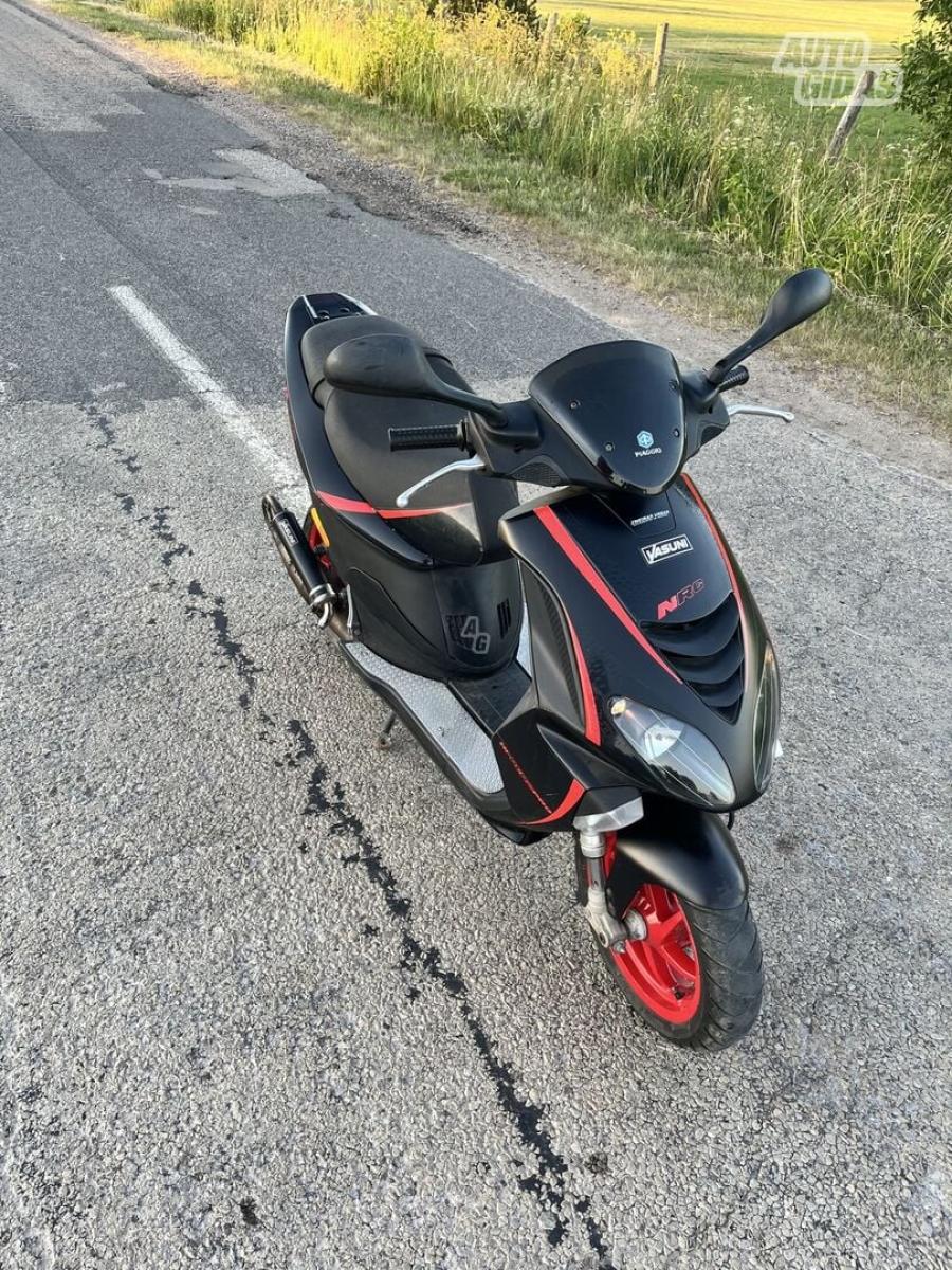 Piaggio NRG 2017 in Anyksciai, with an engine capacity of 0.05 L and mileage of 14 thousand km for 1400 €, photo 4 on AUTOMOTO.COM.LV