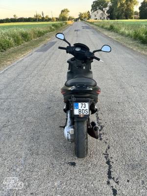 Piaggio NRG 2017 in Anyksciai, with an engine capacity of 0.05 L and mileage of 14 thousand km for 1400 €, photo 5 on AUTOMOTO.COM.LV