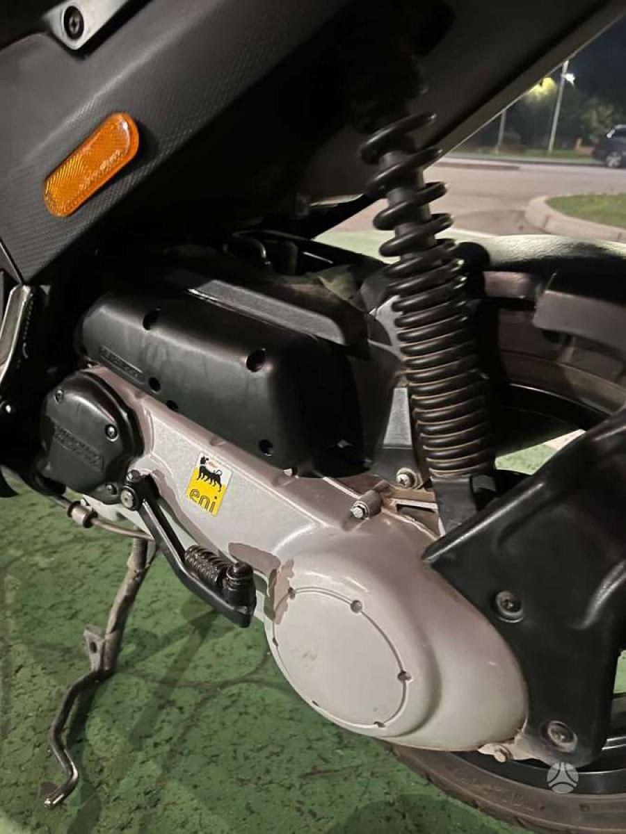 Piaggio NRG 2017 in Kaunas, with an engine capacity of 50.00 L and mileage of 9 thousand km for 1850 €, photo 11 on AUTOMOTO.COM.LV
