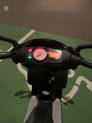 Piaggio NRG 2017 in Kaunas, with an engine capacity of 50.00 L and mileage of 9 thousand km for 1850 €, photo 13 on AUTOMOTO.COM.LV