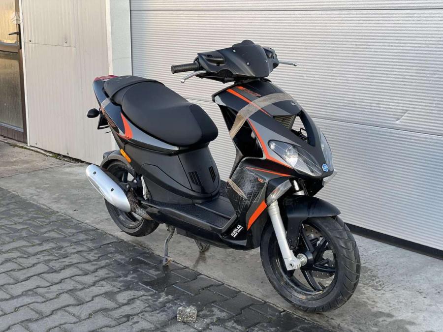Piaggio NRG 2019 в Вилкавишкис, объемом двигателя 49.00 л и пробегом 8 тыс. км за 880 €, фото 1 на AUTOMOTO.COM.LV