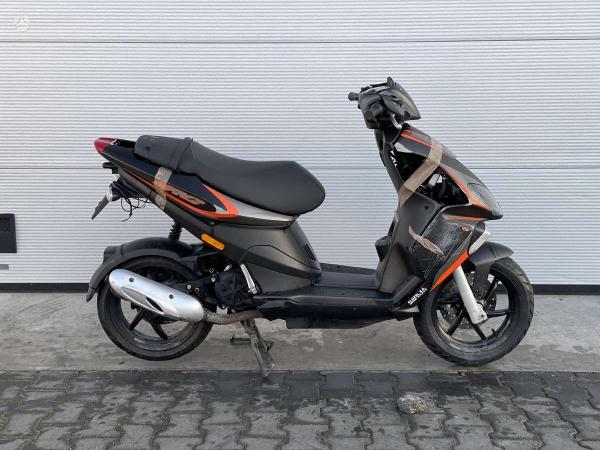 Piaggio NRG 2019 in Vilkaviskis, with an engine capacity of 49.00 L and mileage of 8 thousand km for 880 €, photo 2 on AUTOMOTO.COM.LV