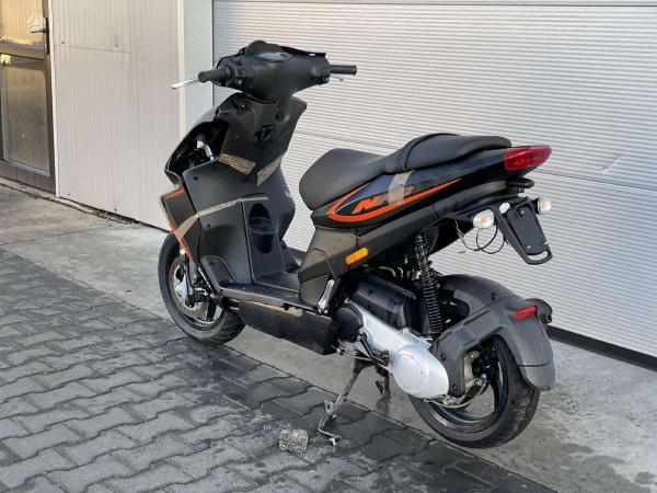 Piaggio NRG 2019 in Vilkaviskis, with an engine capacity of 49.00 L and mileage of 8 thousand km for 880 €, photo 6 on AUTOMOTO.COM.LV