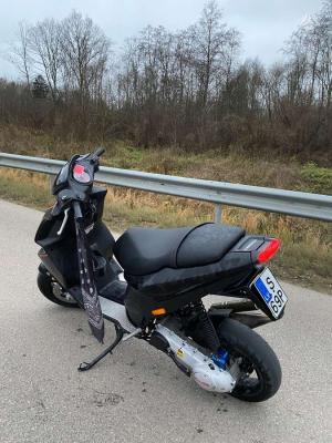 Piaggio NRG 2019 Preiļi, ar dzinēja tilpumu 70.00 L un nobraukumu 12 tūkst. km par 1700 €, foto 3 vietnē AUTOMOTO.COM.LV