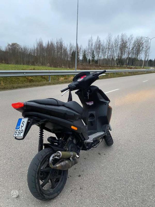 Piaggio NRG 2019 Preiļi, ar dzinēja tilpumu 70.00 L un nobraukumu 12 tūkst. km par 1700 €, foto 4 vietnē AUTOMOTO.COM.LV