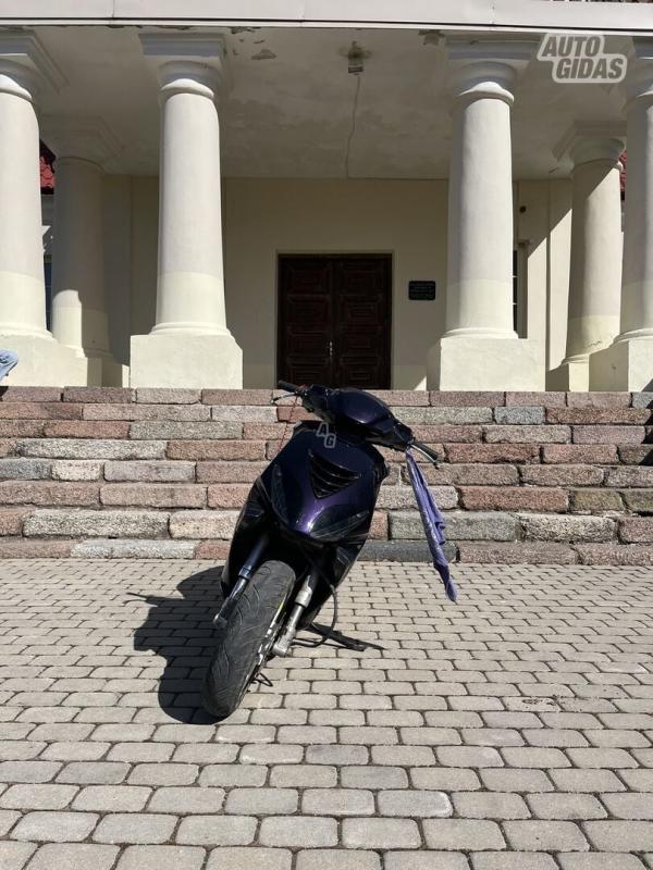 Violets Piaggio NRG 2007 Pasvalys, ar dzinēja tilpumu 0.07 L un nobraukumu 30 tūkst. km par 1500 €, foto 1 vietnē AUTOMOTO.COM.LV